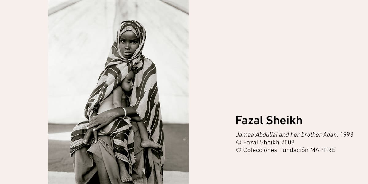 Photographic portrait "Jamaa Abdullai and her brother Adan"