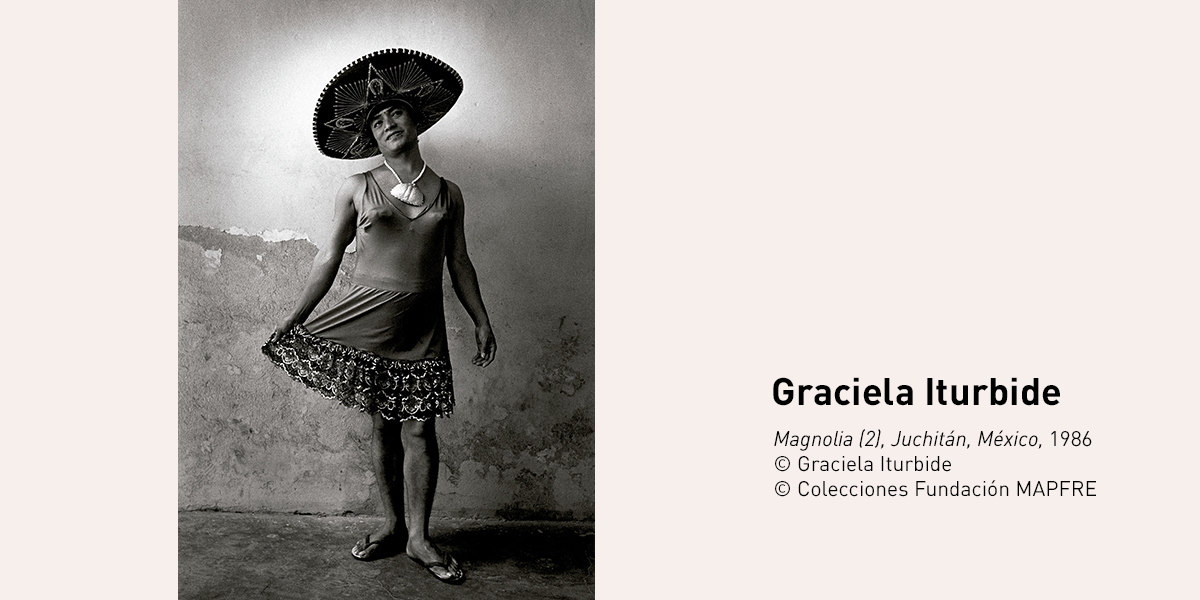 Magnolia por Graciela Iturbide - Fundación MAPFRE
