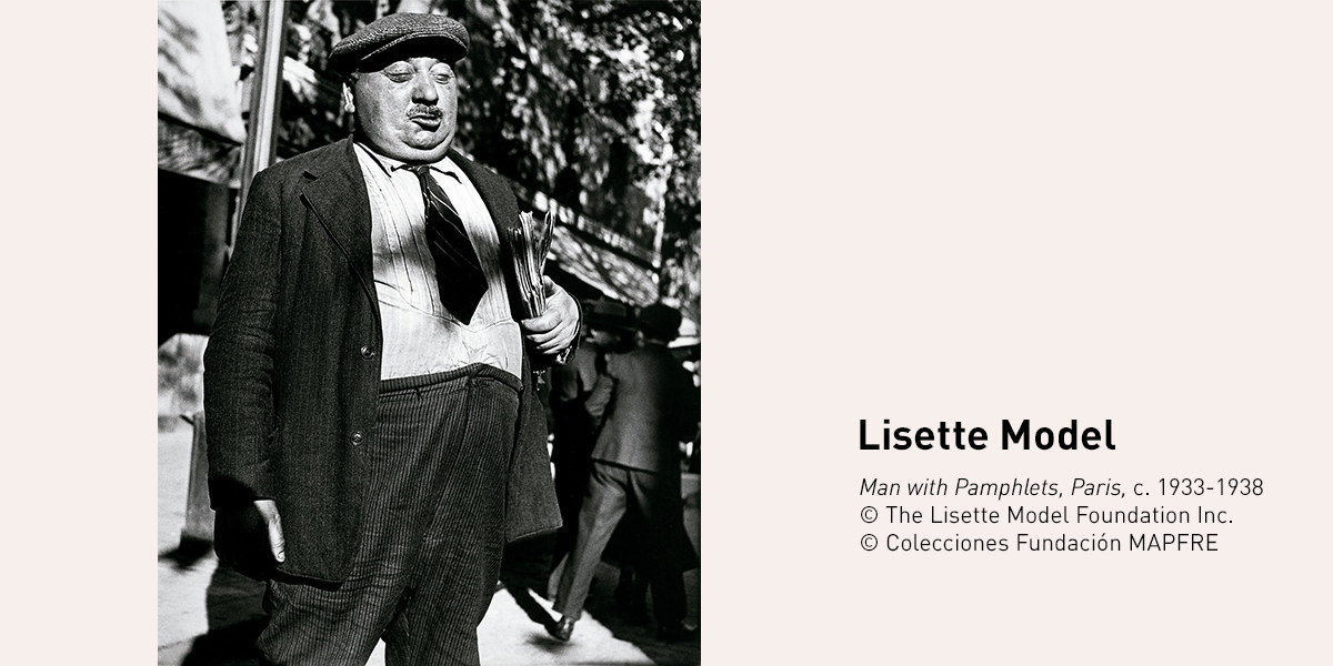 Man with Pamphlets by Lisette Model - Fundación MAPFRE