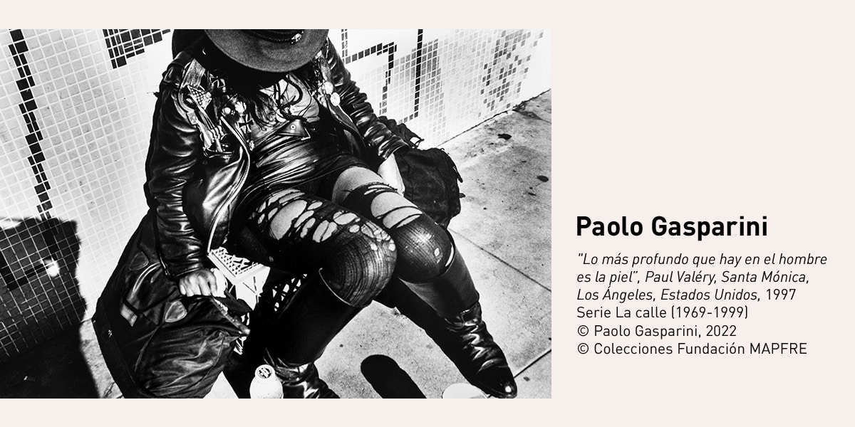 Photograph "Lo más profundo que hay en el hombre es la piel”, Paul ...